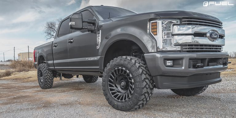Ford F-250 Super Duty w/ 20” Fuel Cyclone – D683 Wheels