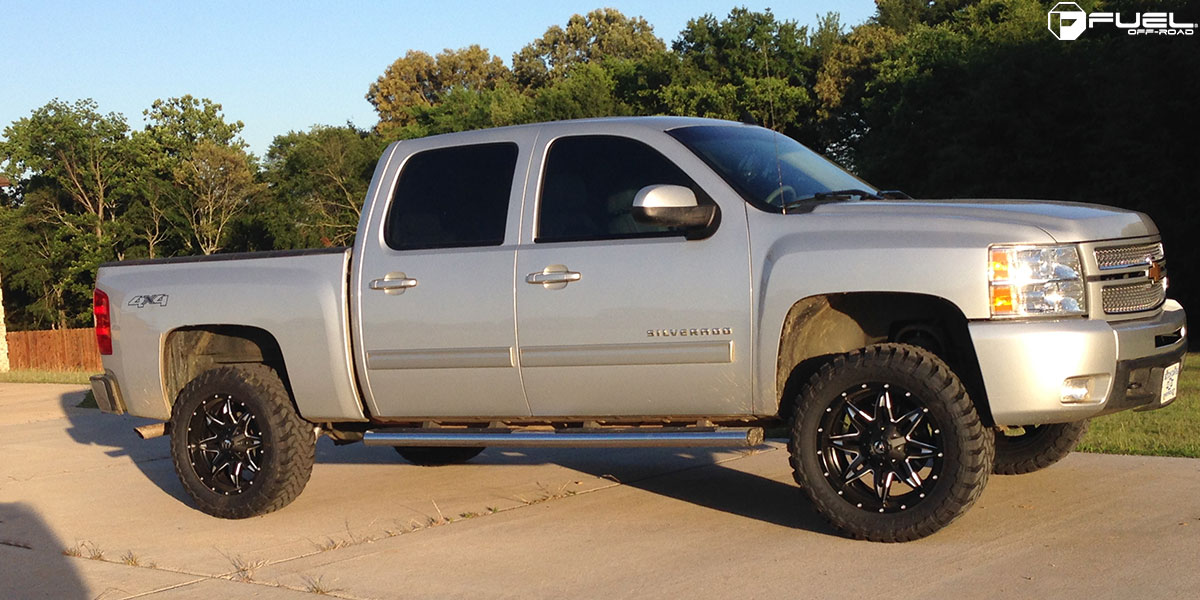 Chevrolet Silverado 1500 HD w/ 20x12 Fuel Lethal D567 Wheels