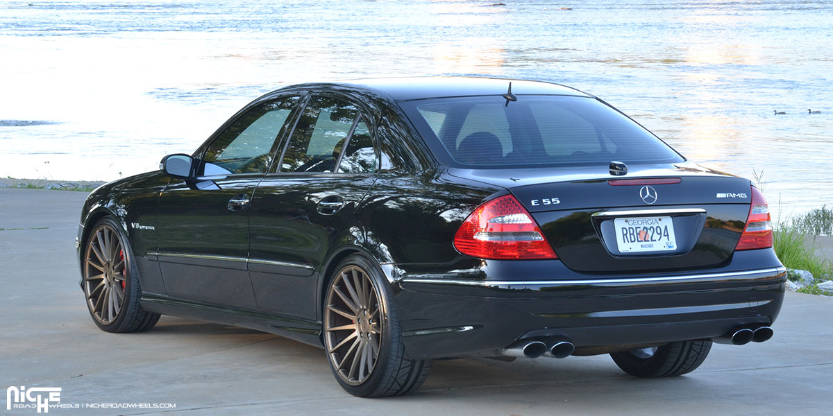 Mercedes-Benz AMG E55 w/ 20x10 Niche Form M158 Wheels
