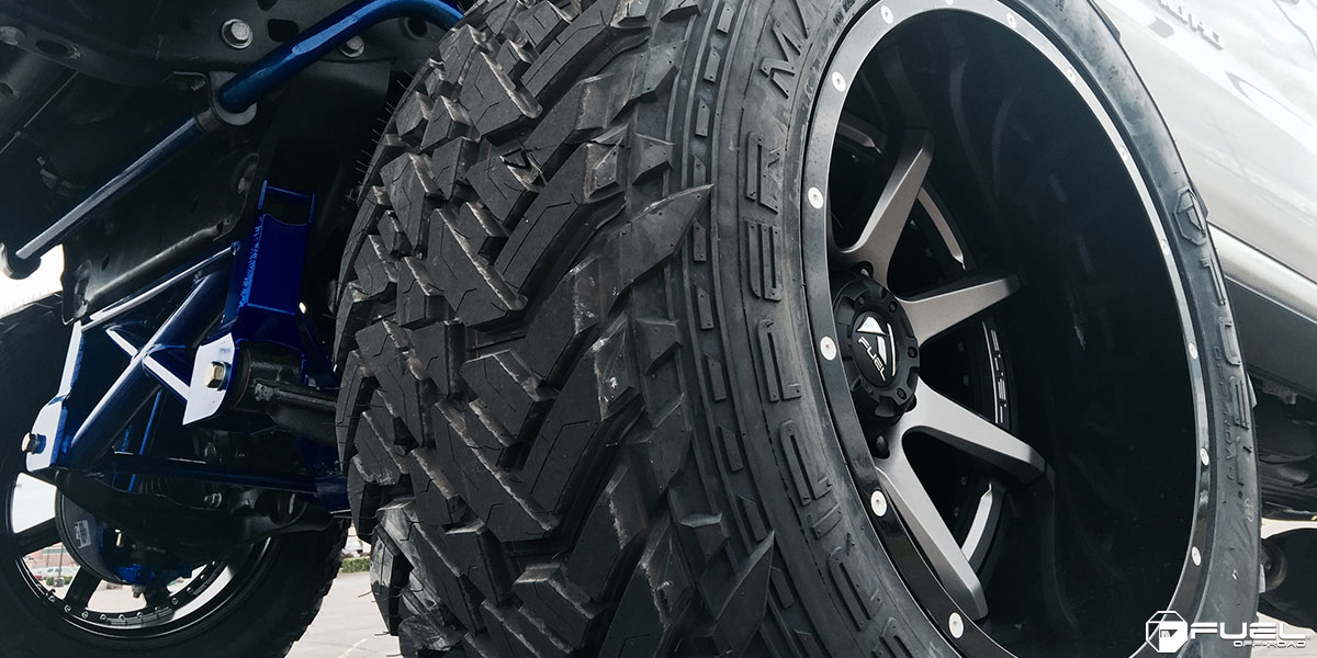 GMC Denali HD w/ 22x14 Fuel Rampage D238 Wheels