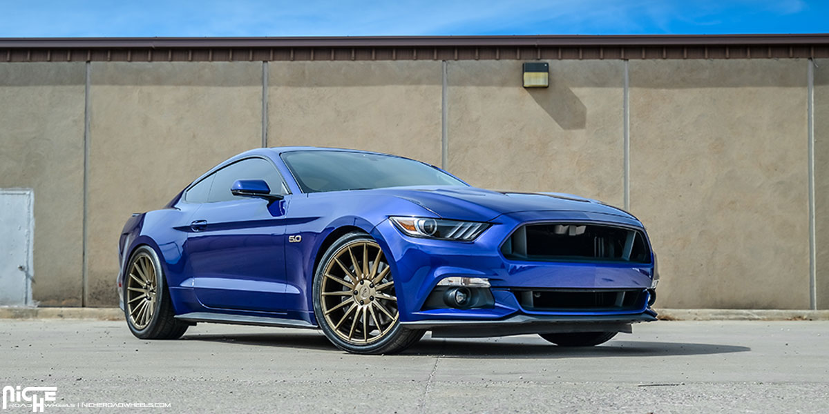 Ford Mustang w/ 20x8.5 Niche Form M158 Wheels