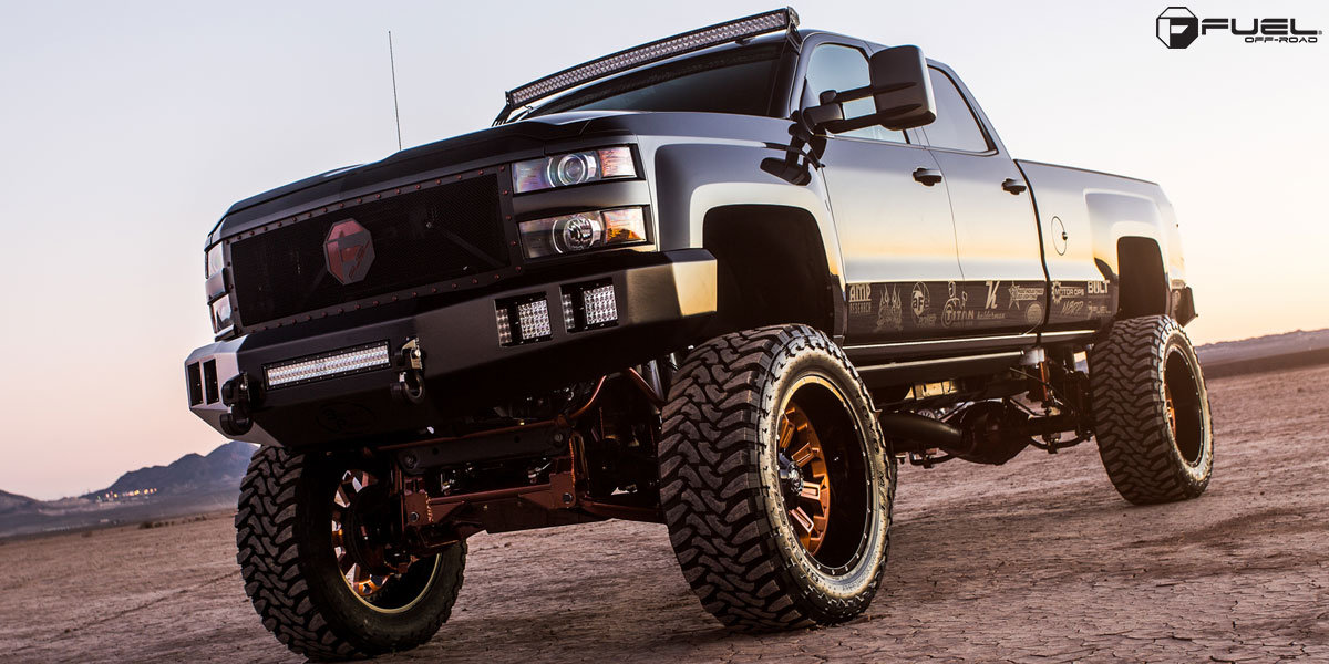 Chevrolet Silverado 2500 HD w/ 24x14 Fuel Crush D268 Wheels