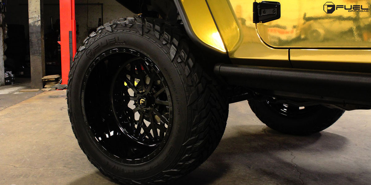 Jeep Wrangler w/ 24x14 Fuel FF06 Wheels