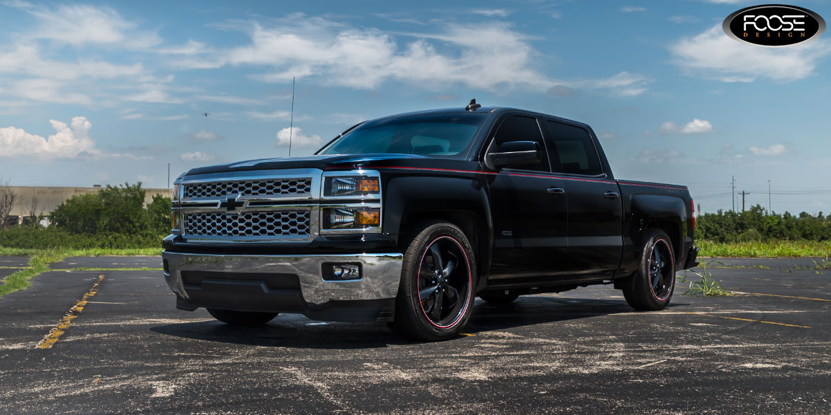 Chevrolet Silverado 1500 HD w/ 22x9.5 Foose Legend 6 F138 Wheels