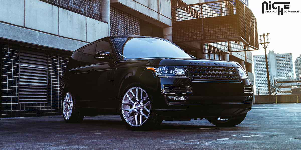 Land Rover Range Rover Sport w/ 22x10 Niche Intake M160 Wheels